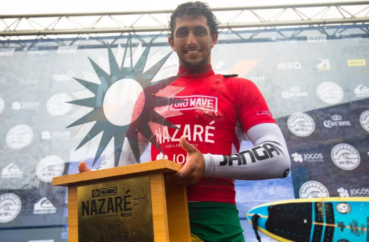 Lucas Chumbo encara onda gigante e pode quebrar recorde mundial em ...